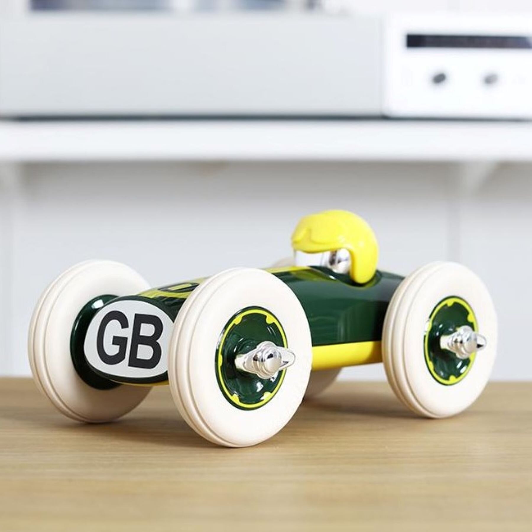 Playforever Bonnie GB Car - PLAY-Vehicles : Kid Republic - Playforever